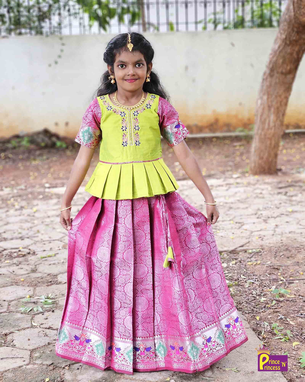 Pattu Pavadai – Prince N Princess